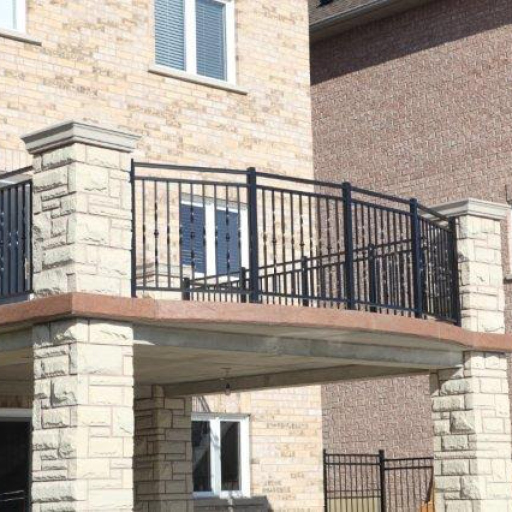 Outdoor Railing Options to Beautify Your Home